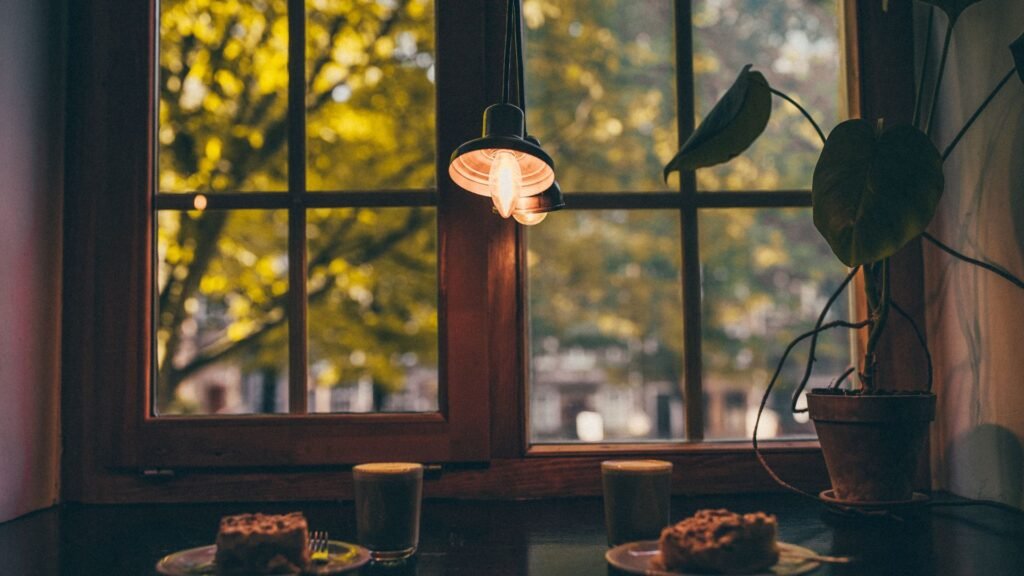 8 Cafe Murah Magelang: Low Budget, Rasa Tetap Juara - Cafe Borobudur